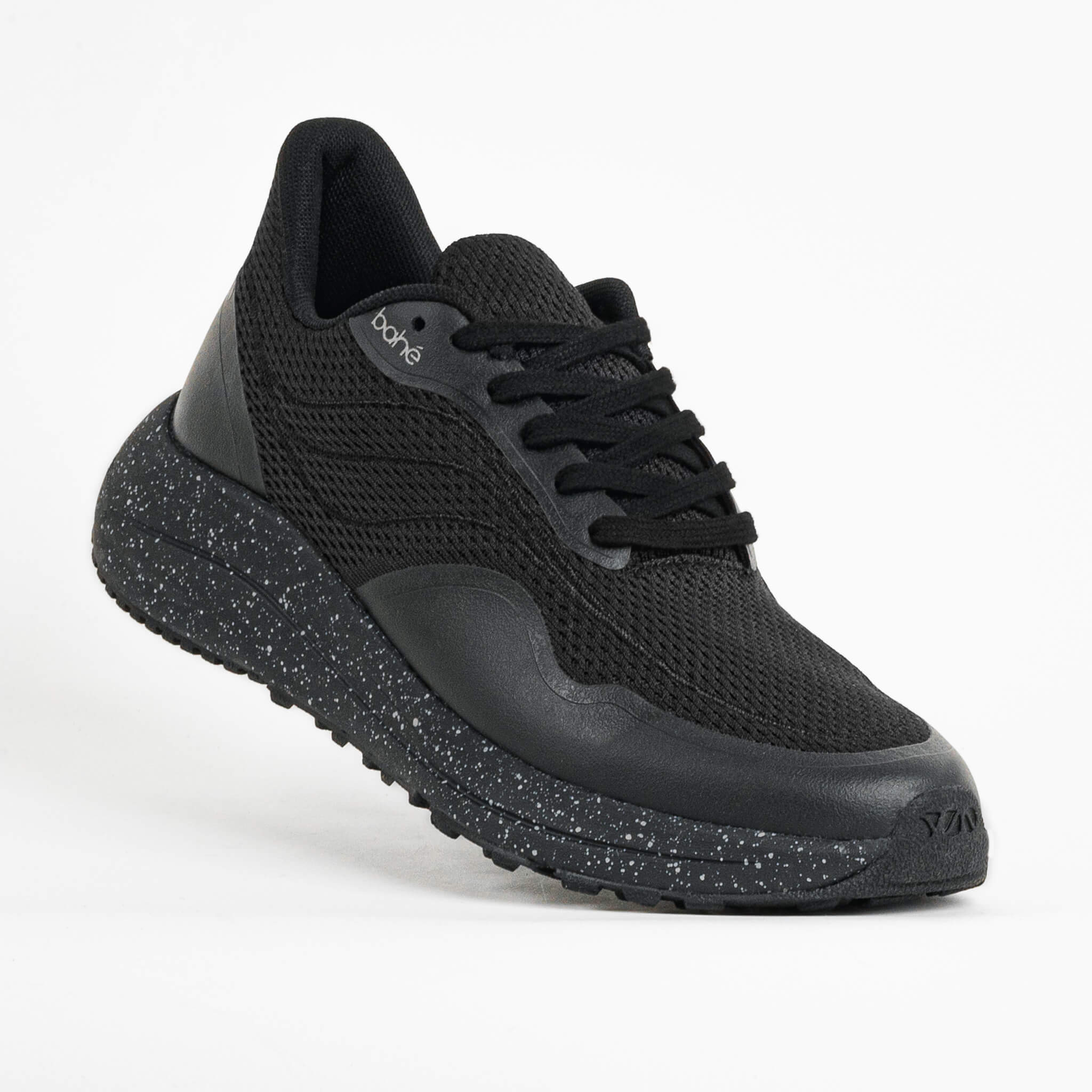 The world's first grounding performance runner | Bahé Recharge Eclipse